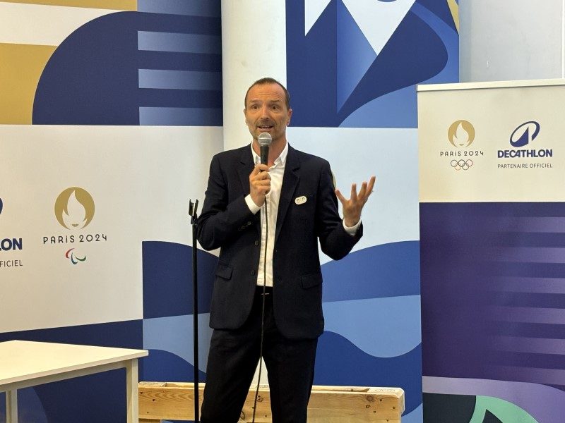 Distribution des tenues des Volontaires : un lieu bien particulier à Paris