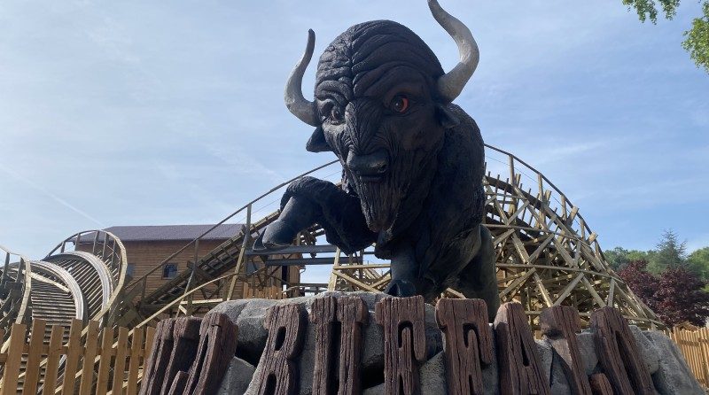 On a testé le Wild Buffalo, la nouvelle attraction de la Mer de Sable