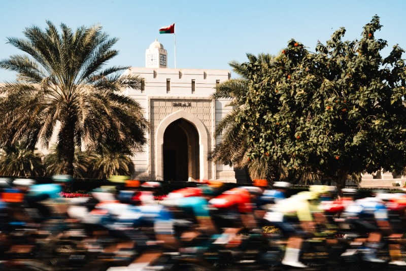 Le Tour of Oman met en lumière les paysages et sites emblématiques du ...